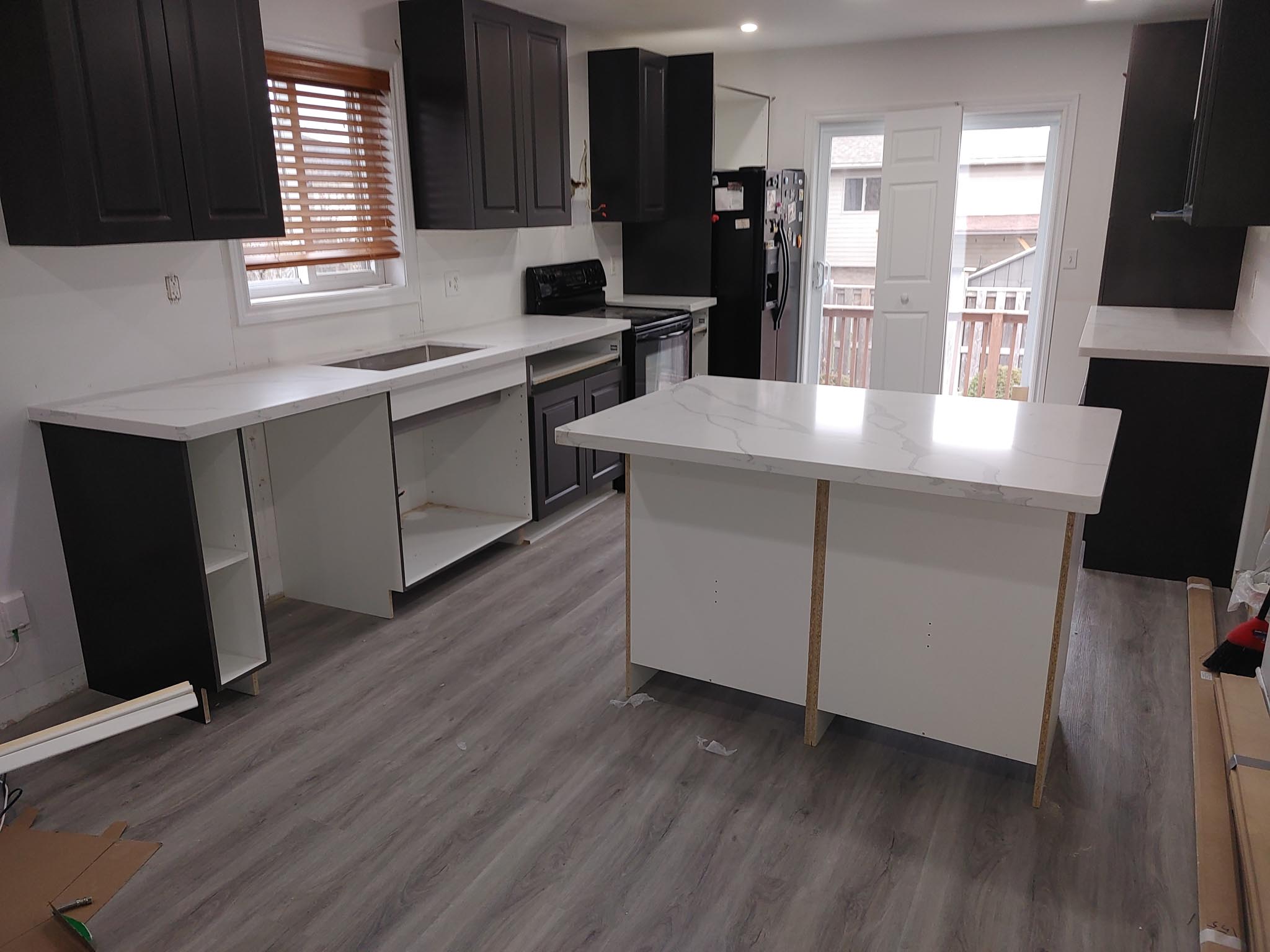 112233 (43) - Botsos Granite